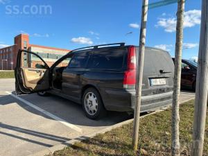 Melns Volvo V70 1998 Valmiera, ar dzinēja tilpumu 2.40 L un nobraukumu 59 tūkst. km par 500 €, foto 6 vietnē AUTOMOTO.COM.LV