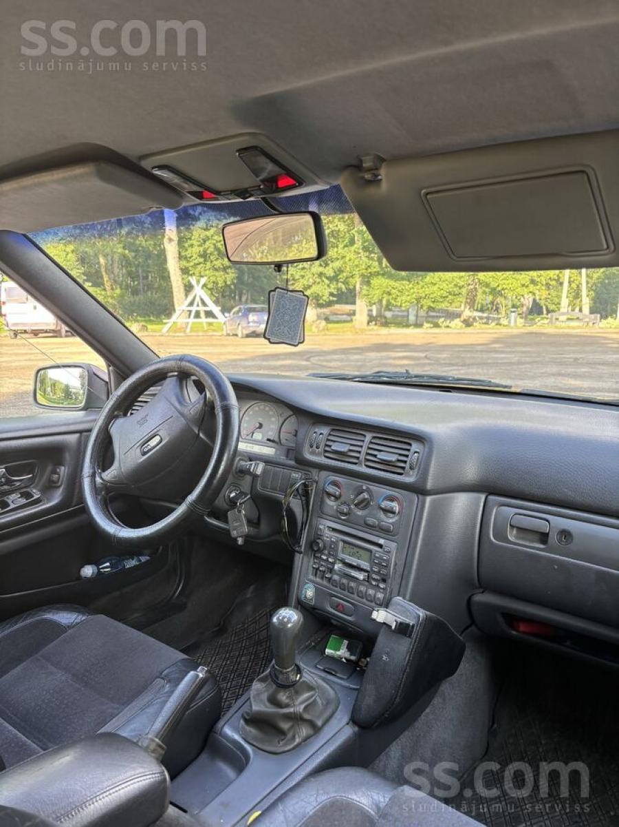 Melns Volvo V70 1998 Aizkraukle, ar dzinēja tilpumu 2.40 L un nobraukumu 255 tūkst. km par 1200 €, foto 5 vietnē AUTOMOTO.COM.LV