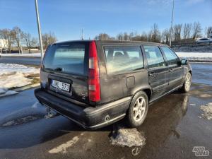 Black Volvo V70 1999 in Kaunas, with an engine capacity of 2.40 L and mileage of 566 thousand km for 400 €, photo 3 on AUTOMOTO.COM.LV