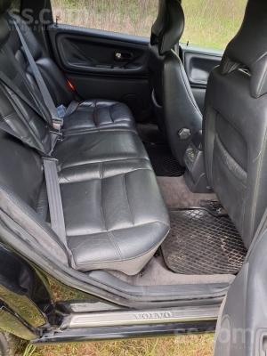 Melns Volvo V70 1999 Rīga, ar dzinēja tilpumu 2.50 L un nobraukumu 420 tūkst. km par 1999 €, foto 9 vietnē AUTOMOTO.COM.LV