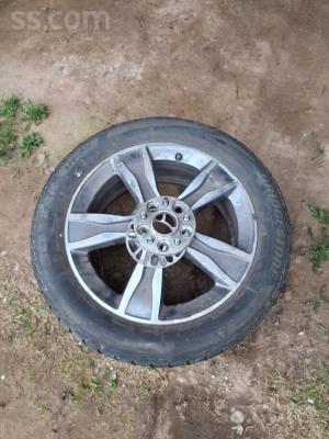 Melns Volvo V70 1999 Rīga, ar dzinēja tilpumu 2.50 L un nobraukumu 420 tūkst. km par 1999 €, foto 17 vietnē AUTOMOTO.COM.LV