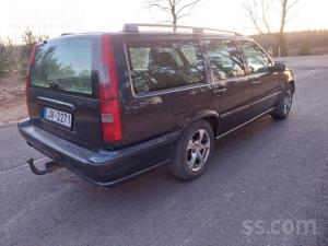 Melns Volvo V70 1999 Rīga, ar dzinēja tilpumu 2.50 L un nobraukumu 617 tūkst. km par 780 €, foto 8 vietnē AUTOMOTO.COM.LV