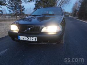 Melns Volvo V70 1999 Rīga, ar dzinēja tilpumu 2.50 L un nobraukumu 617 tūkst. km par 780 €, foto 15 vietnē AUTOMOTO.COM.LV