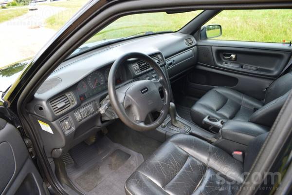 Melns Volvo V70 1999 Rīga, ar dzinēja tilpumu 2.50 L un nobraukumu 260 tūkst. km par 4200 €, foto 9 vietnē AUTOMOTO.COM.LV