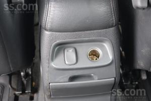 Melns Volvo V70 1999 Rīga, ar dzinēja tilpumu 2.50 L un nobraukumu 260 tūkst. km par 4200 €, foto 17 vietnē AUTOMOTO.COM.LV
