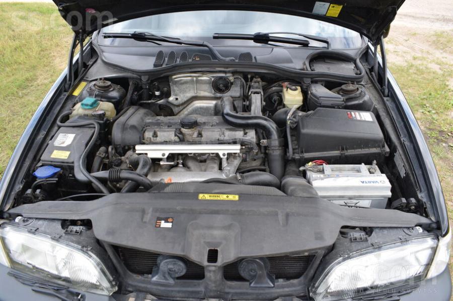 Melns Volvo V70 1999 Rīga, ar dzinēja tilpumu 2.50 L un nobraukumu 260 tūkst. km par 4200 €, foto 22 vietnē AUTOMOTO.COM.LV