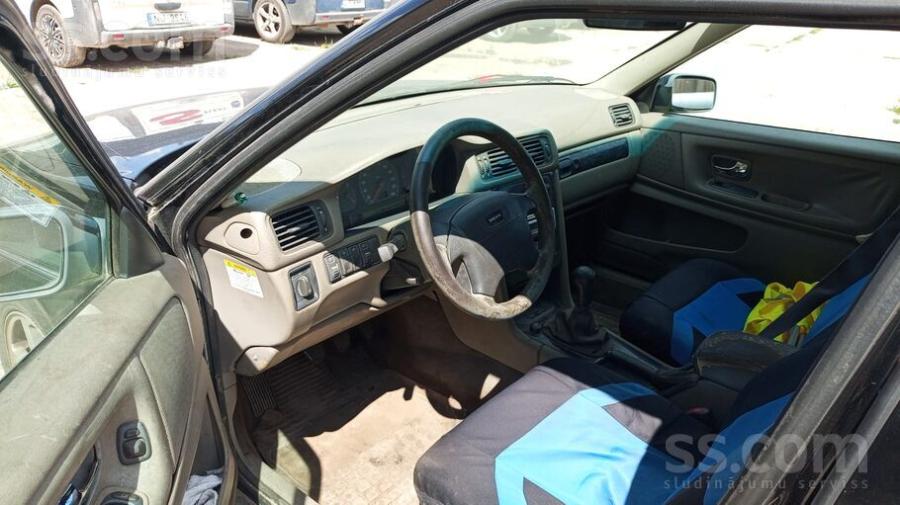 Melns Volvo V70 1999 Daugavpils, ar dzinēja tilpumu 2.50 L un nobraukumu 420 tūkst. km par 1100 €, foto 6 vietnē AUTOMOTO.COM.LV