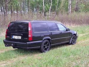 Black Volvo V70 1999 in Riga, with an engine capacity of 2.50 L and mileage of 433 thousand km for 2000 €, photo  on AUTOMOTO.COM.LV