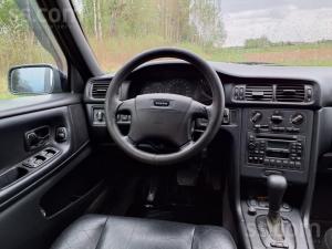 Black Volvo V70 1999 in Riga, with an engine capacity of 2.50 L and mileage of 433 thousand km for 2000 €, photo 7 on AUTOMOTO.COM.LV