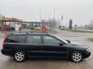 Black Volvo V70 2000 in Jelgava, with an engine capacity of 2.50 L and mileage of 516 thousand km for 1000 €, photo 11 on AUTOMOTO.COM.LV