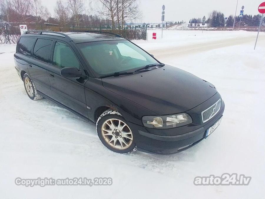 Black Volvo V70 2000 in Tallinn, with an engine capacity of 2.50 L and mileage of 0 thousand km for 1600 €, photo 3 on AUTOMOTO.COM.LV