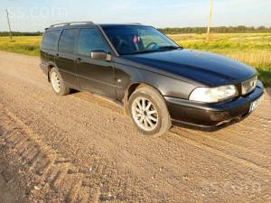 Melns Volvo V70 2000 Balvi, ar dzinēja tilpumu 2.50 L un nobraukumu 541 tūkst. km par 1300 €, foto  vietnē AUTOMOTO.COM.LV