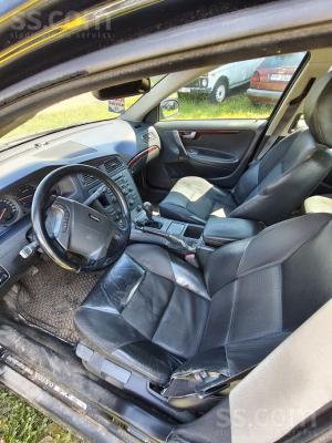Melns Volvo V70 2000 Rīga, ar dzinēja tilpumu 2.40 L un nobraukumu 380 tūkst. km par 850 €, foto 6 vietnē AUTOMOTO.COM.LV