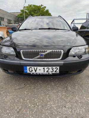 Черный Вольво В70 2000 в Краслава, объемом двигателя 2.50 л и пробегом 399 тыс. км за 1150 €, фото  на AUTOMOTO.COM.LV