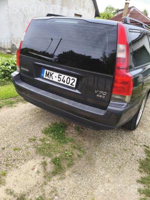 Melns Volvo V70 2001 Talsi, ar dzinēja tilpumu 2.50 L un nobraukumu 398 tūkst. km par 2200 €, foto 4 vietnē AUTOMOTO.COM.LV