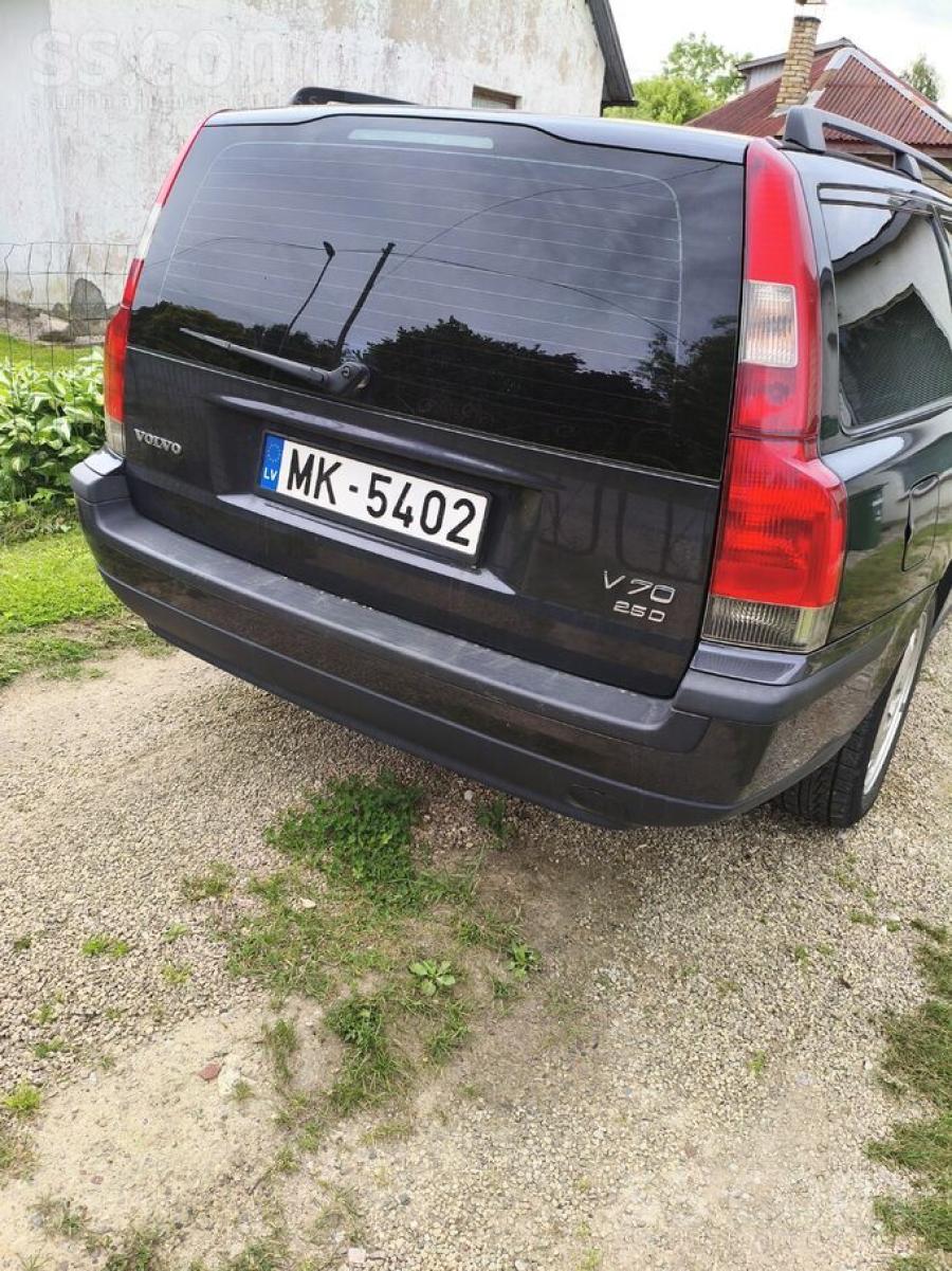 Melns Volvo V70 2001 Talsi, ar dzinēja tilpumu 2.50 L un nobraukumu 398 tūkst. km par 2200 €, foto 4 vietnē AUTOMOTO.COM.LV