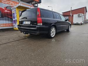 Melns Volvo V70 2001 Krāslava, ar dzinēja tilpumu 2.40 L un nobraukumu 356 tūkst. km par 1449 €, foto 2 vietnē AUTOMOTO.COM.LV
