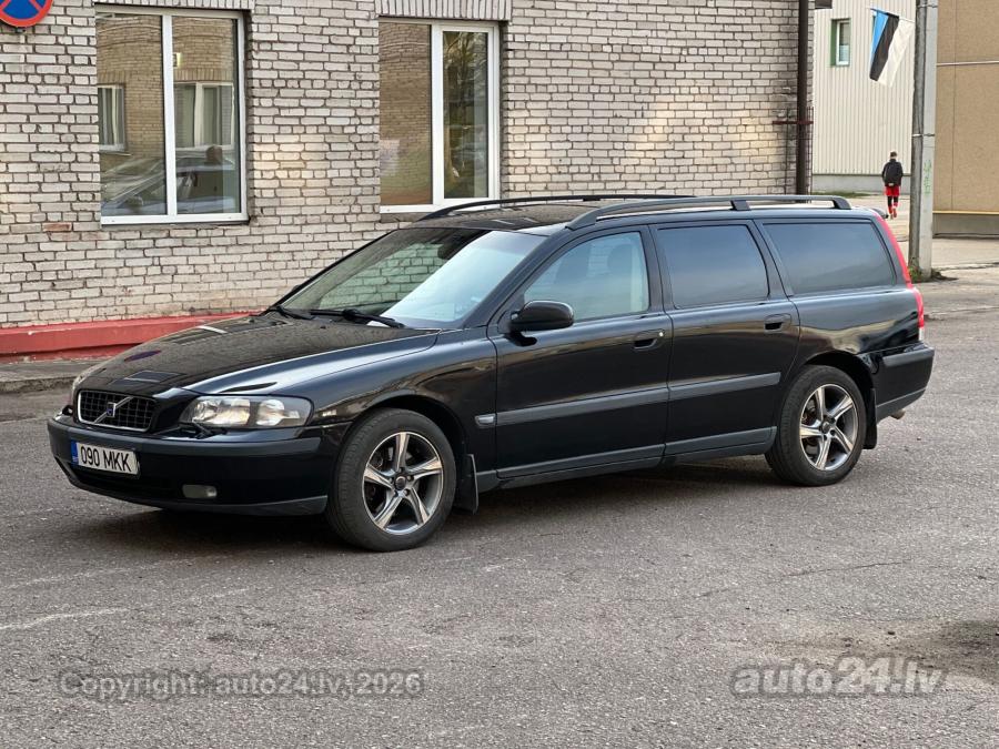 Melns Volvo V70 2001 Narva, ar dzinēja tilpumu 2.40 L un nobraukumu 453 tūkst. km par 1499 €, foto 3 vietnē AUTOMOTO.COM.LV