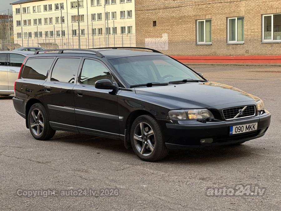 Melns Volvo V70 2001 Narva, ar dzinēja tilpumu 2.40 L un nobraukumu 453 tūkst. km par 1499 €, foto 5 vietnē AUTOMOTO.COM.LV