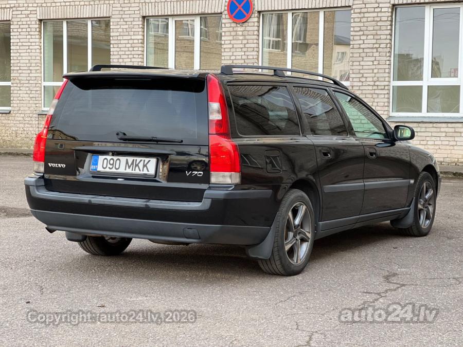 Melns Volvo V70 2001 Narva, ar dzinēja tilpumu 2.40 L un nobraukumu 453 tūkst. km par 1499 €, foto 8 vietnē AUTOMOTO.COM.LV