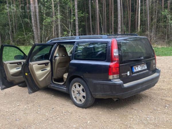 Черный Вольво В70 2001 в Рига, объемом двигателя 2.50 л и пробегом 447 тыс. км за 1250 €, фото 3 на AUTOMOTO.COM.LV