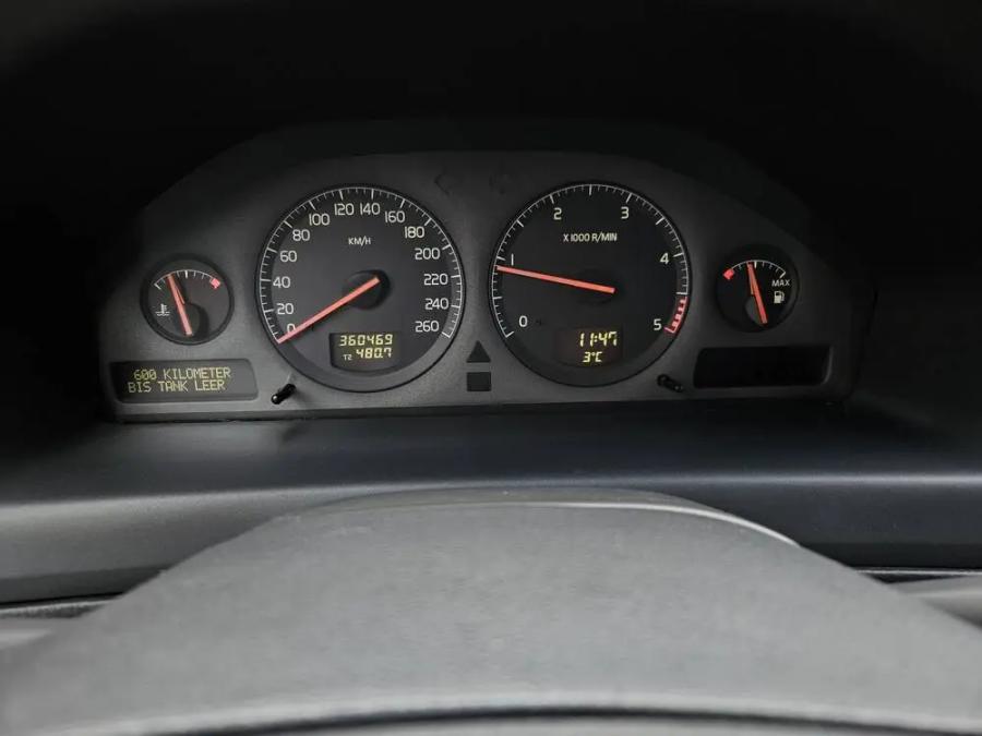 Черный Вольво В70 2001 в Екабпилс, объемом двигателя 2.50 л и пробегом 361 тыс. км за 1690 €, фото 27 на AUTOMOTO.COM.LV