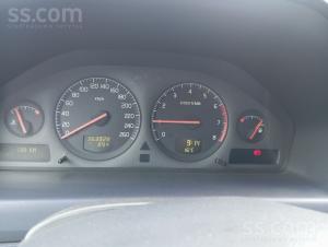 Melns Volvo V70 2001 Jūrmala, ar dzinēja tilpumu 2.40 L un nobraukumu 364 tūkst. km par 1500 €, foto 11 vietnē AUTOMOTO.COM.LV