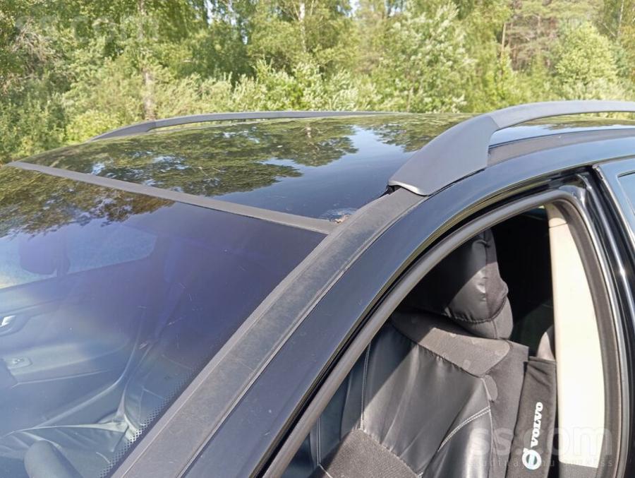 Melns Volvo V70 2001 Jūrmala, ar dzinēja tilpumu 2.40 L un nobraukumu 364 tūkst. km par 1500 €, foto 23 vietnē AUTOMOTO.COM.LV
