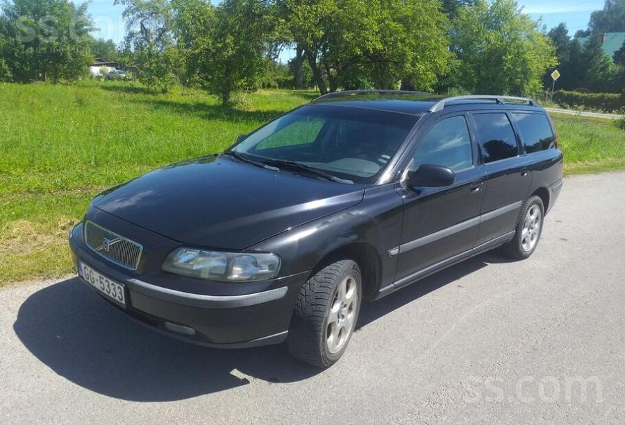 Black Volvo V70 2002 in Riga, with an engine capacity of 2.40 L and mileage of 592 thousand km for 1550 €, photo 5 on AUTOMOTO.COM.LV