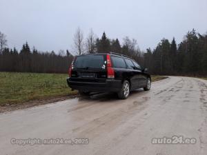 Melns Volvo V70 2002 Paide, ar dzinēja tilpumu 2.40 L un nobraukumu 488 tūkst. km par 2990 €, foto 5 vietnē AUTOMOTO.COM.LV