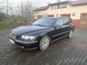 Black Volvo V70 2002 in Jelgava, with an engine capacity of 2.40 L and mileage of 375 thousand km for 1850 €, photo  on AUTOMOTO.COM.LV