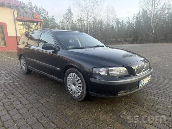 Melns Volvo V70 2002 Jelgava, ar dzinēja tilpumu 2.40 L un nobraukumu 375 tūkst. km par 1850 €, foto 2 vietnē AUTOMOTO.COM.LV