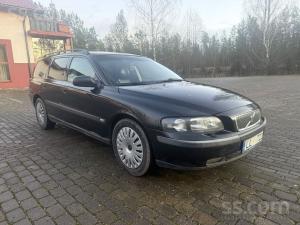 Melns Volvo V70 2002 Jelgava, ar dzinēja tilpumu 2.40 L un nobraukumu 375 tūkst. km par 1850 €, foto 2 vietnē AUTOMOTO.COM.LV