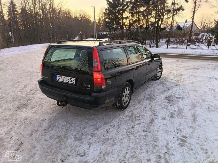 Черный Вольво В70 2002 в Кайшядорис, объемом двигателя 2.40 л и пробегом 373 тыс. км за 1180 €, фото 3 на AUTOMOTO.COM.LV
