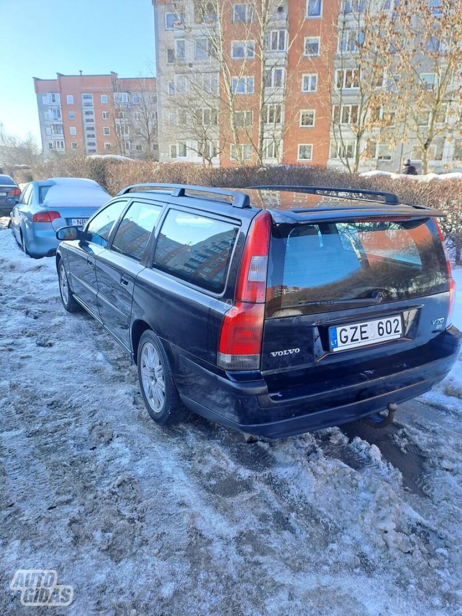 Melns Volvo V70 2002 Klaipėda, ar dzinēja tilpumu 2.40 L un nobraukumu 440 tūkst. km par 750 €, foto 2 vietnē AUTOMOTO.COM.LV