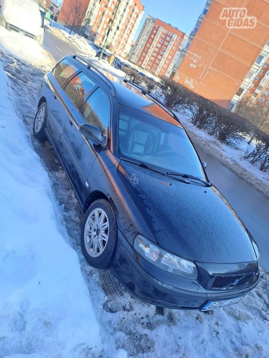 Melns Volvo V70 2002 Klaipėda, ar dzinēja tilpumu 2.40 L un nobraukumu 440 tūkst. km par 750 €, foto 4 vietnē AUTOMOTO.COM.LV