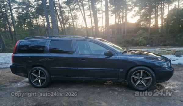 Melns Volvo V70 2002 Tallina, ar dzinēja tilpumu 2.40 L un nobraukumu 499 tūkst. km par 1299 €, foto 6 vietnē AUTOMOTO.COM.LV