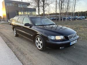 Melns Volvo V70 2002 Kauņa, ar dzinēja tilpumu 2.40 L un nobraukumu 425 tūkst. km par 950 €, foto 2 vietnē AUTOMOTO.COM.LV