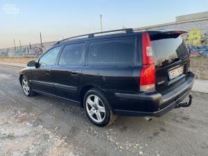 Melns Volvo V70 2002 Kauņa, ar dzinēja tilpumu 2.40 L un nobraukumu 425 tūkst. km par 950 €, foto 4 vietnē AUTOMOTO.COM.LV