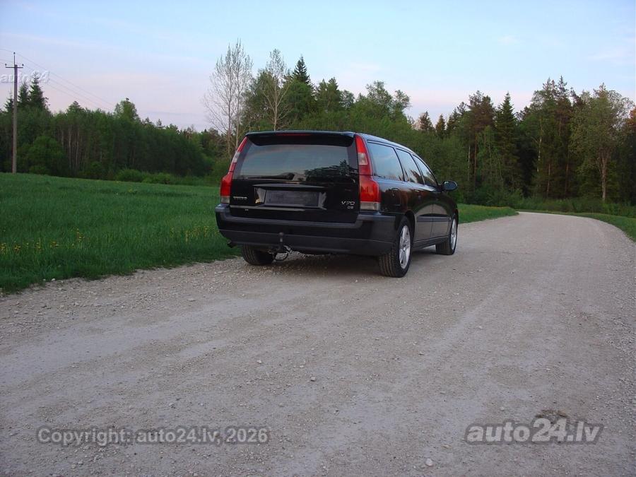 Черный Вольво В70 2002 в Пайде, объемом двигателя 2.40 л и пробегом 442 тыс. км за 2990 €, фото 3 на AUTOMOTO.COM.LV