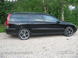 Black Volvo V70 2002 in Tallinn, with an engine capacity of 2.40 L and mileage of 355 thousand km for 2500 €, photo 6 on AUTOMOTO.COM.LV