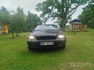 Black Volvo V70 2002 in Gulbene, with an engine capacity of 2.40 L and mileage of 341 thousand km for 1650 €, photo 9 on AUTOMOTO.COM.LV