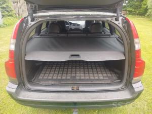 Black Volvo V70 2002 in Gulbene, with an engine capacity of 2.40 L and mileage of 341 thousand km for 1650 €, photo 12 on AUTOMOTO.COM.LV