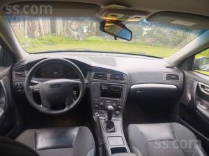 Black Volvo V70 2002 in Gulbene, with an engine capacity of 2.40 L and mileage of 341 thousand km for 1650 €, photo 13 on AUTOMOTO.COM.LV