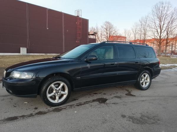 Melns Volvo V70 2002 Mažeikiai, ar dzinēja tilpumu 2.40 L un nobraukumu 524 tūkst. km par 1000 €, foto 1 vietnē AUTOMOTO.COM.LV