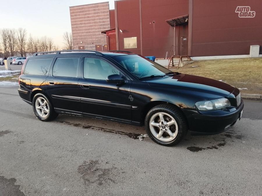 Melns Volvo V70 2002 Mažeikiai, ar dzinēja tilpumu 2.40 L un nobraukumu 524 tūkst. km par 1000 €, foto 3 vietnē AUTOMOTO.COM.LV