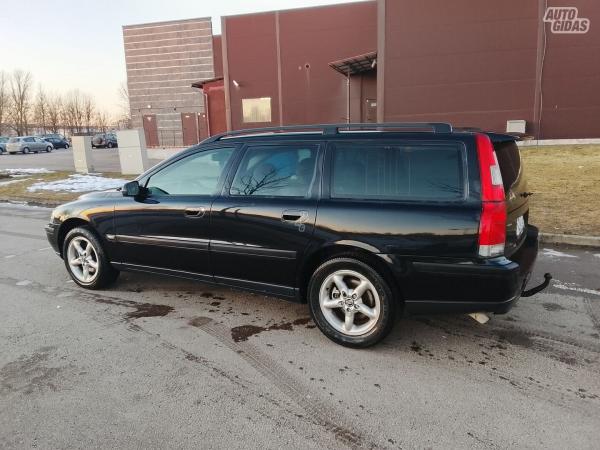 Melns Volvo V70 2002 Mažeikiai, ar dzinēja tilpumu 2.40 L un nobraukumu 524 tūkst. km par 1000 €, foto 4 vietnē AUTOMOTO.COM.LV