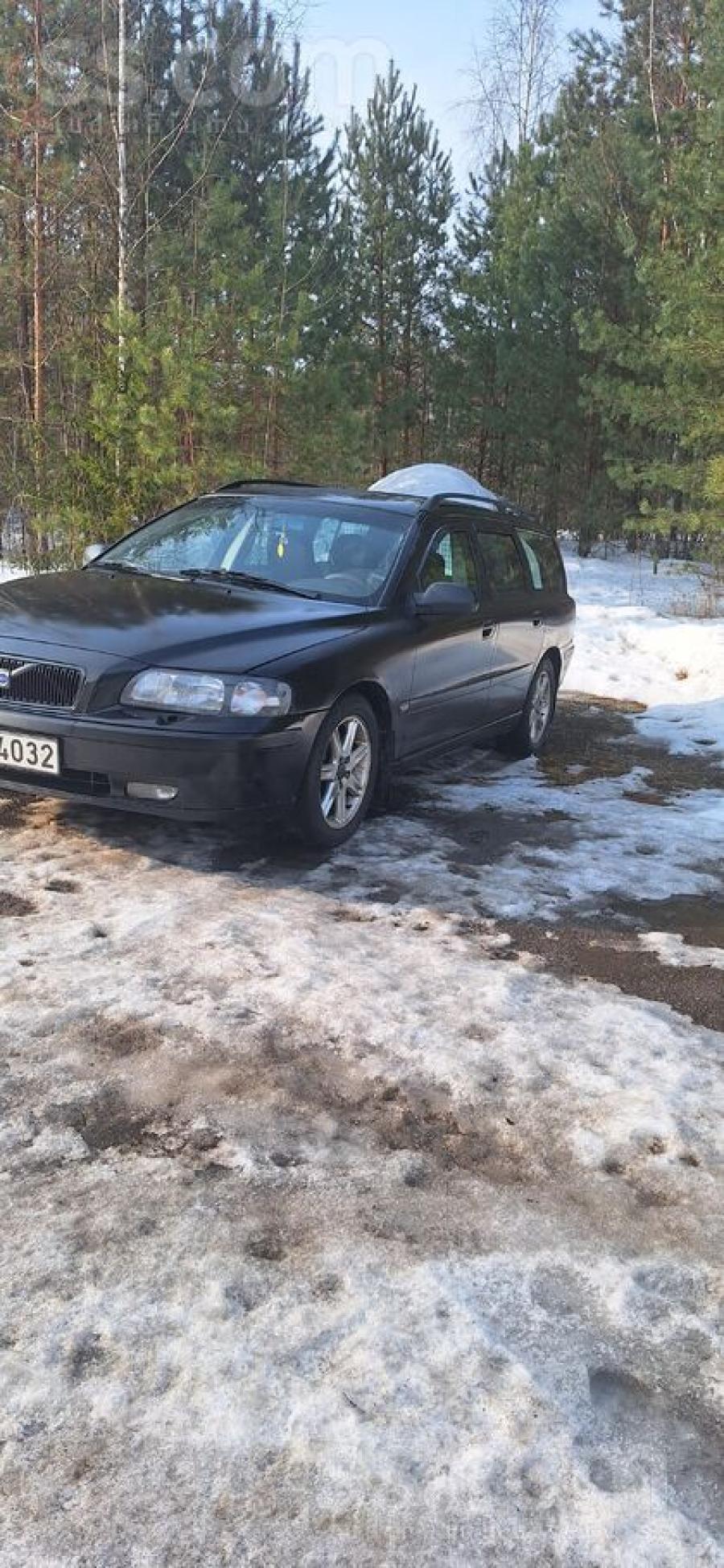 Черный Вольво В70 2002 в Екабпилс, объемом двигателя 2.40 л и пробегом 401 тыс. км за 1500 €, фото 4 на AUTOMOTO.COM.LV