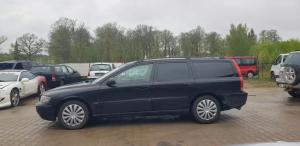 Melns Volvo V70 2002 Valmiera, ar dzinēja tilpumu 2.40 L un nobraukumu 511 tūkst. km par 1250 €, foto 7 vietnē AUTOMOTO.COM.LV