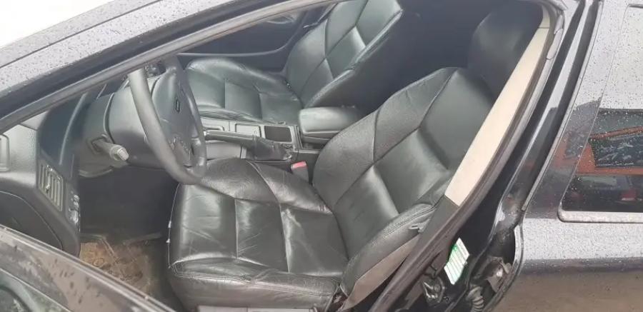 Melns Volvo V70 2002 Valmiera, ar dzinēja tilpumu 2.40 L un nobraukumu 511 tūkst. km par 1250 €, foto 11 vietnē AUTOMOTO.COM.LV